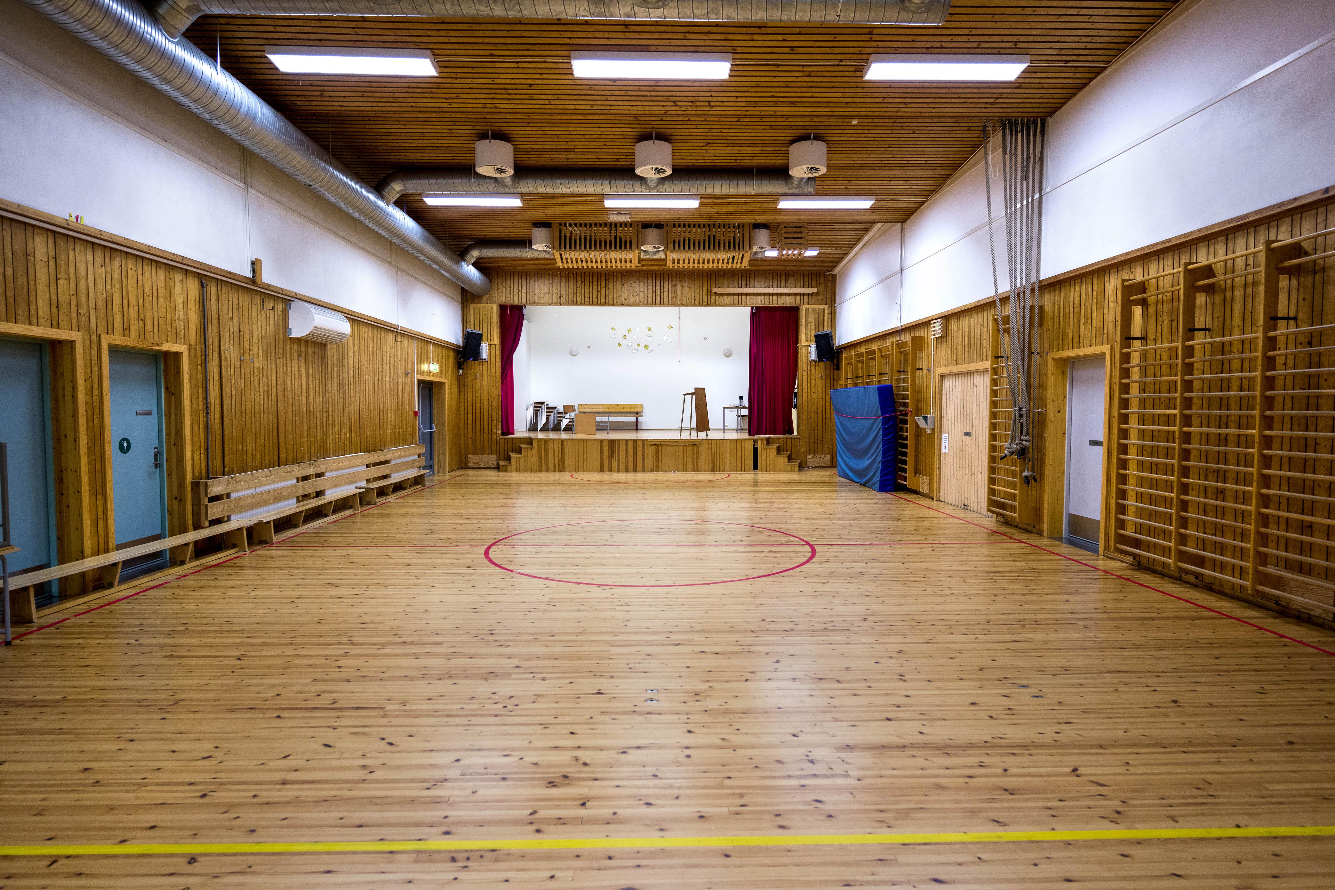 BOOKUP - Solholmen skole gymsal