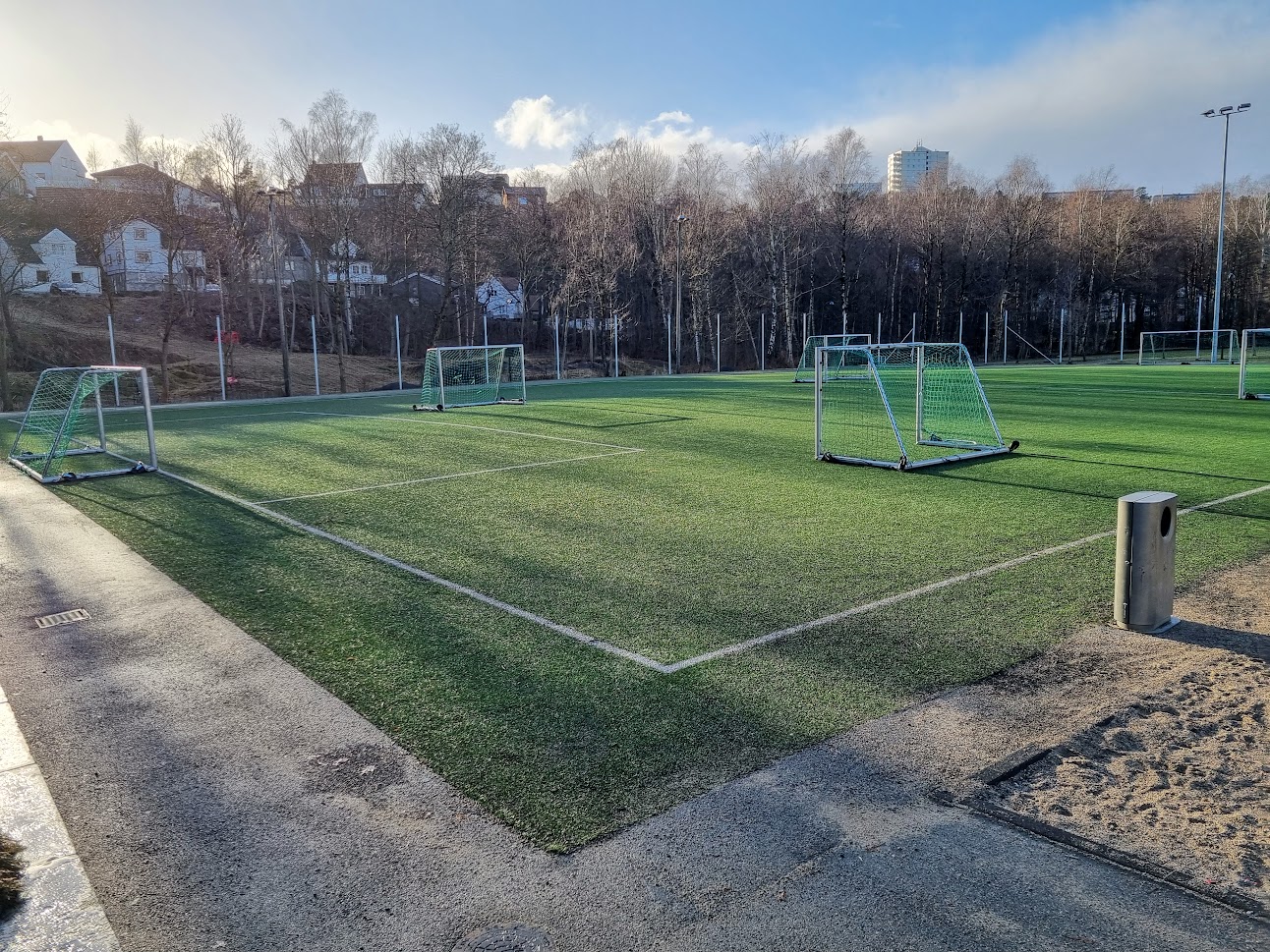 BOOKUP - Idda Arena kunstgressbane