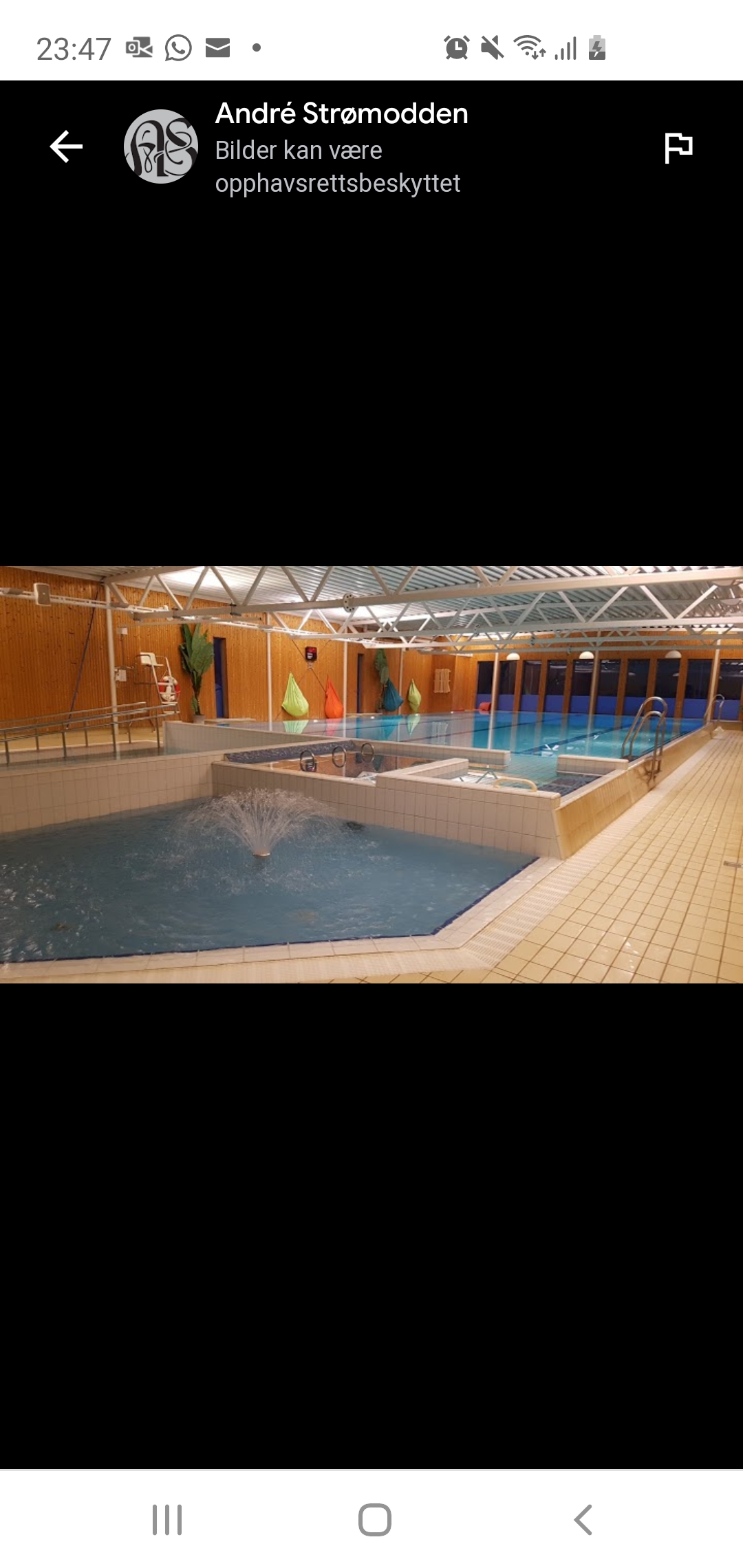 BOOKUP - Svømmehall stridsklev